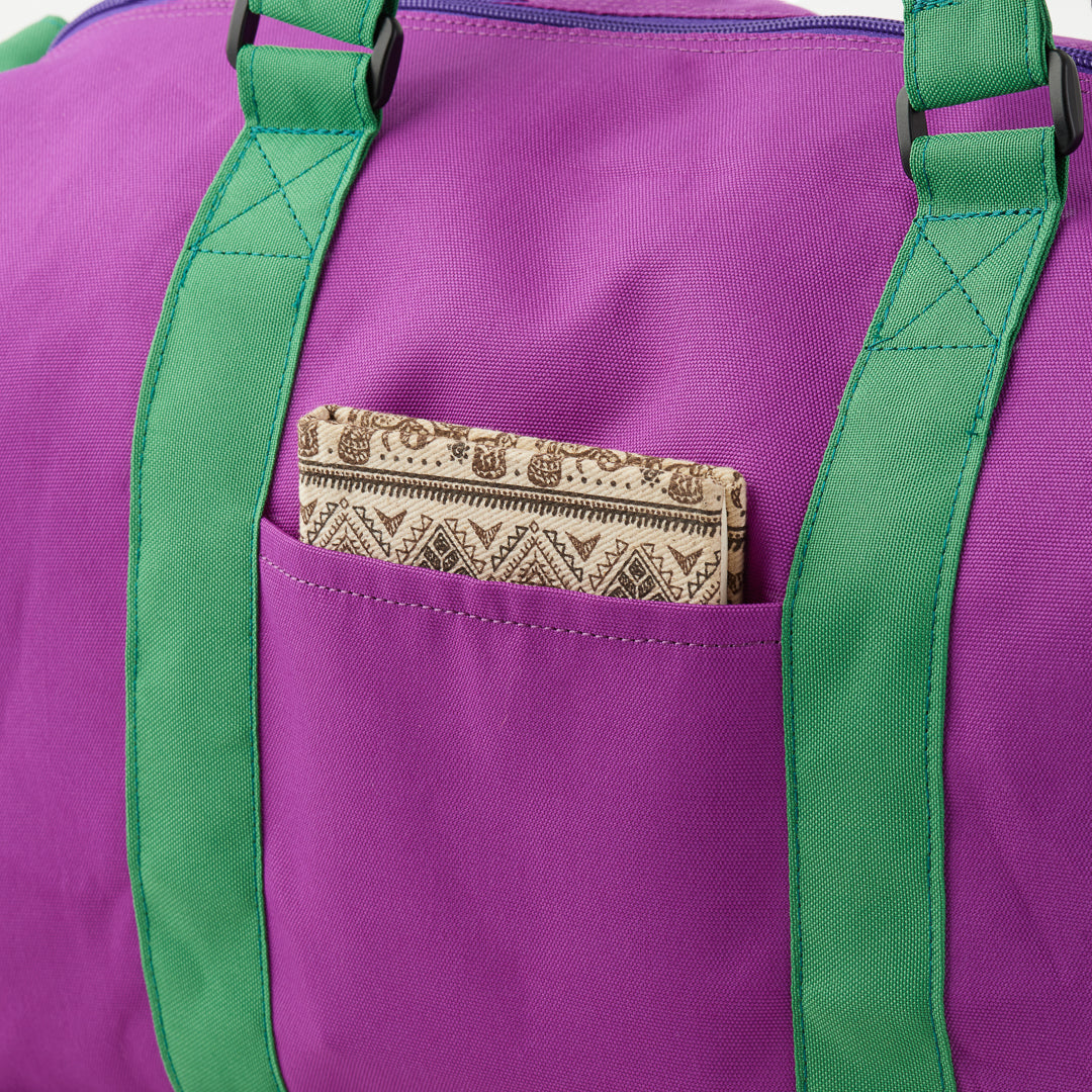 Adventure Justice League Collection Weekender Travel Bag Gwen-The Joke ...